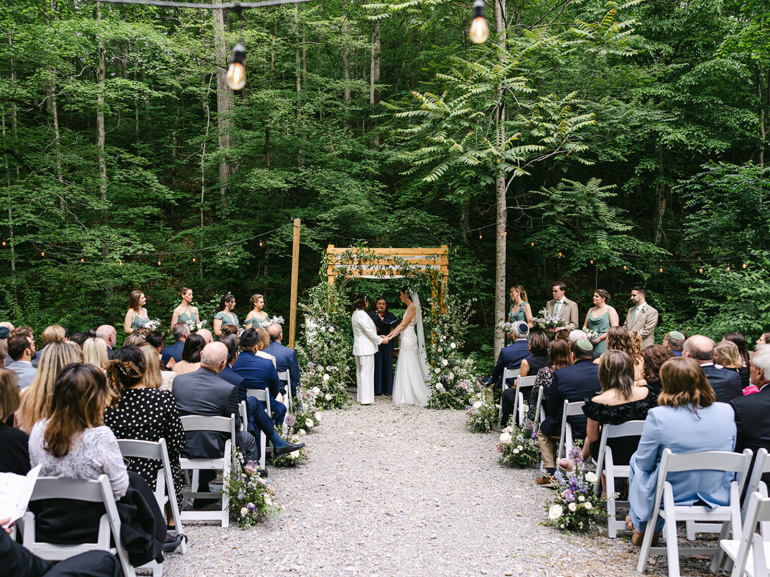 Amy & Kathryn: Whimsical Spring Wedding Floral Design Near Nashville ...