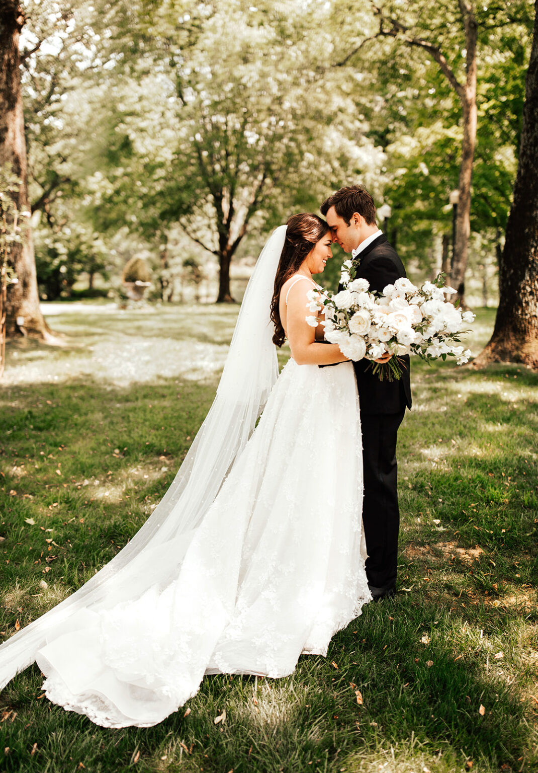 Emily & Alec: Pastel Summer Wedding at Cherokee Dock