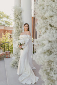 Gracie & Cody: Modern White Wedding Blooms