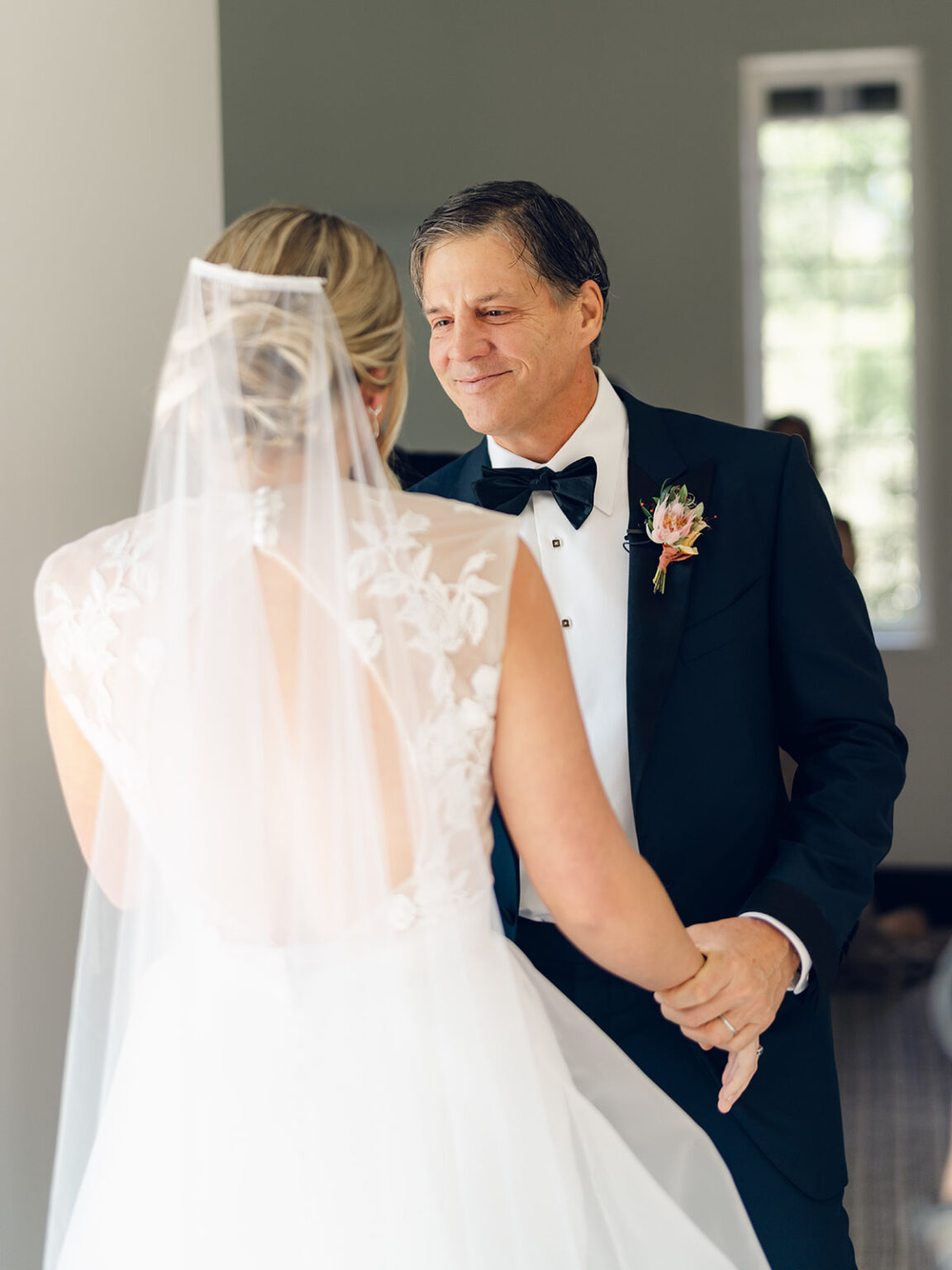 Audrey & Tanner: Epic Hilltop Fall Wedding Florals with Skyline ...