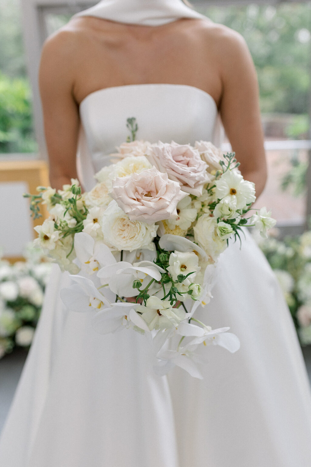 Alyssa & Cole: Elegant Botanic Garden Wedding with White, Blush, and ...